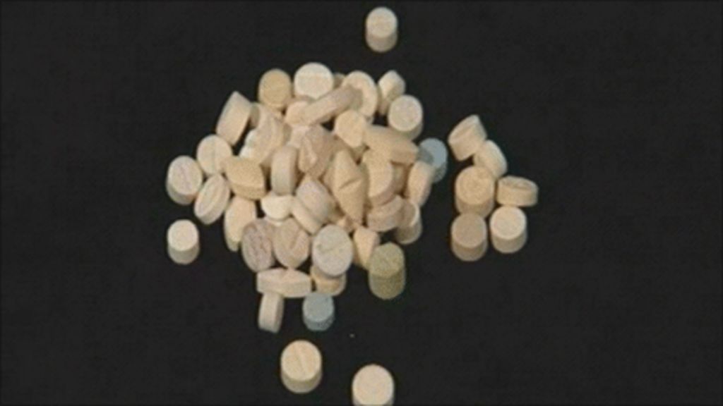 Super-strength ecstasy warning after Ayrshire deaths - BBC News