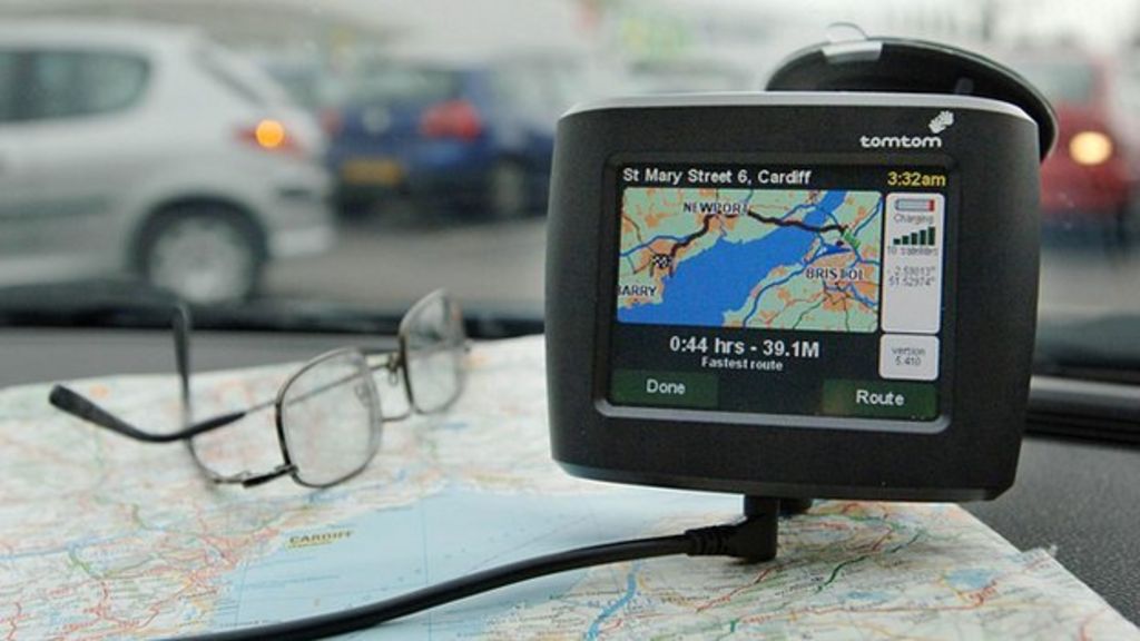 Sat-navs and mobile apps 'threaten map-reading skills' - BBC News Sat-navs and mobile apps 'threaten map-reading skills' - BBC News