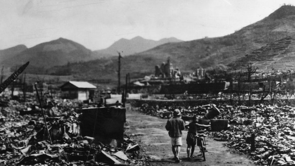 Virtual reality journey explores atom bomb-hit Nagasaki - BBC News