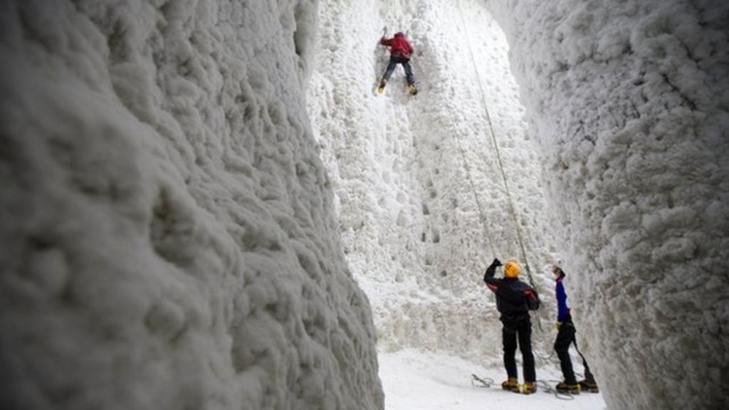 Ice Factor Kinlochleven hopes to reopen in December - BBC News