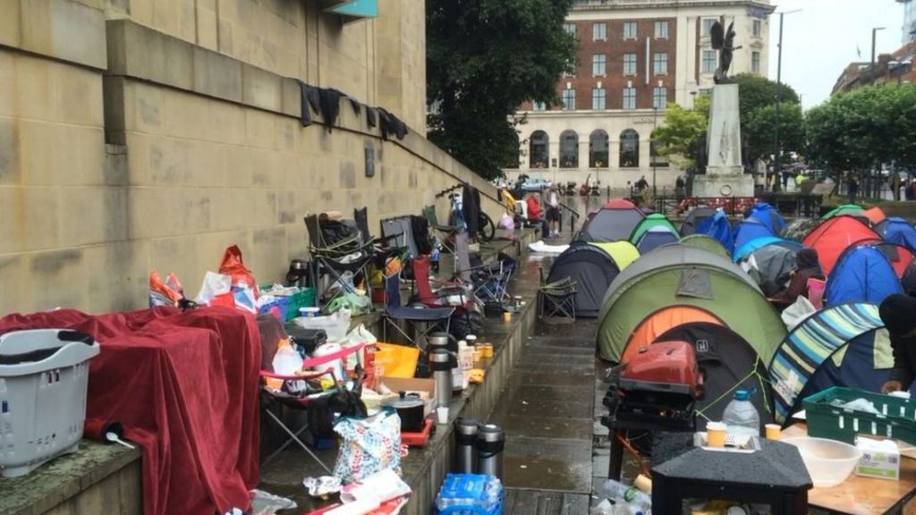 Leeds homeless protest camp moves to city park - Bradford news - NewsLocker