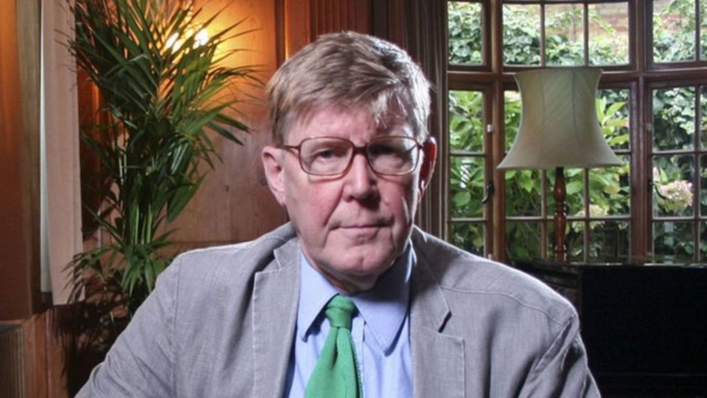 Alan Bennett rejected being 'labelled as gay' - BBC News