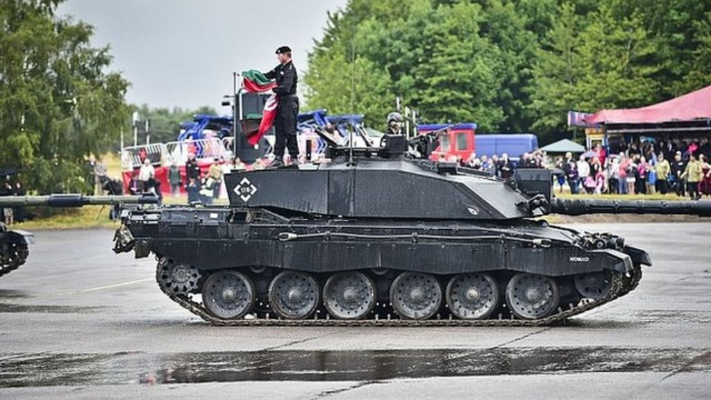 Royal Tank Regiment launched at parade in Wiltshire - BBC News