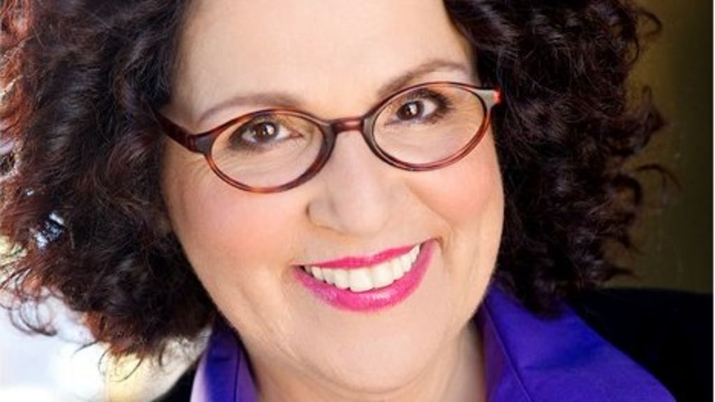 Big Bang Theory's Mrs Wolowitz dies at the age of 62 - BBC News