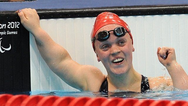Ellie Simmonds wins second 2012 Paralympic swimming gold - BBC News