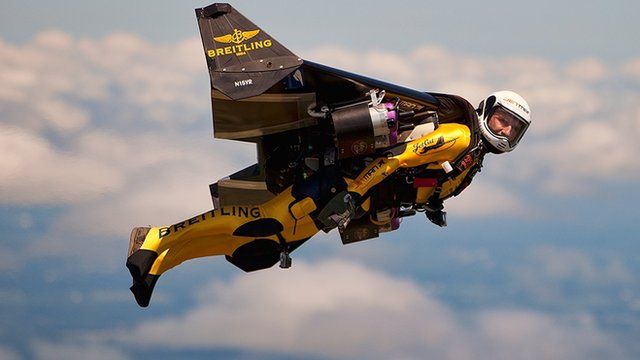 'Jetman' Yves Rossy shows off flying jet suit in USA - CBBC Newsround