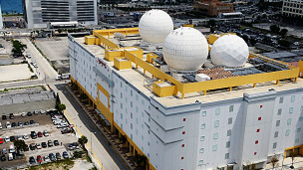 El "cerebro" de internet para América Latina - BBC Mundo